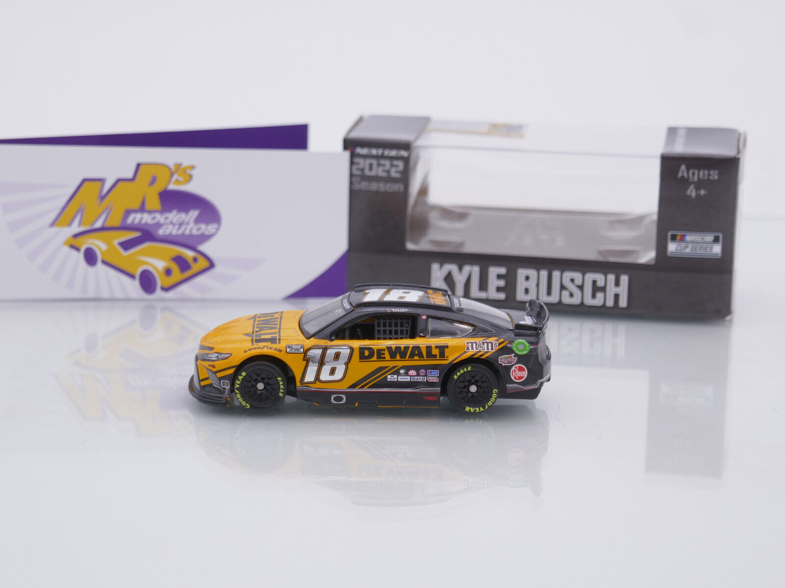 Mrs Modellautos - Lionel Racing C182265DWLKB # Toyota Camry NASCAR 2022 ...